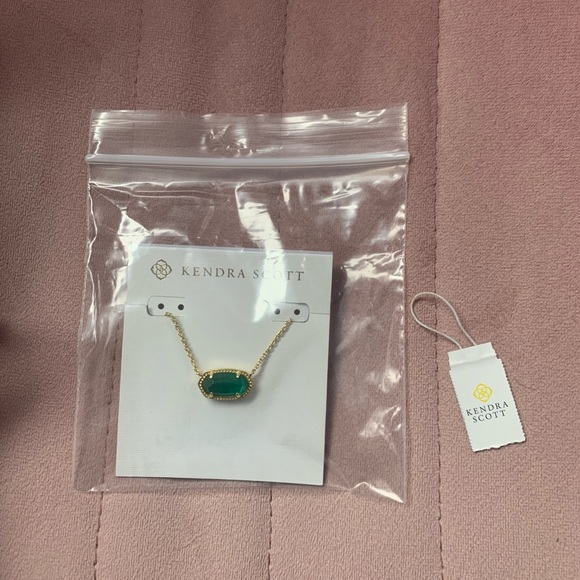 Kendra Scott | Jewelry | Kendra Scott Gold Elise Pendant Necklace In ...